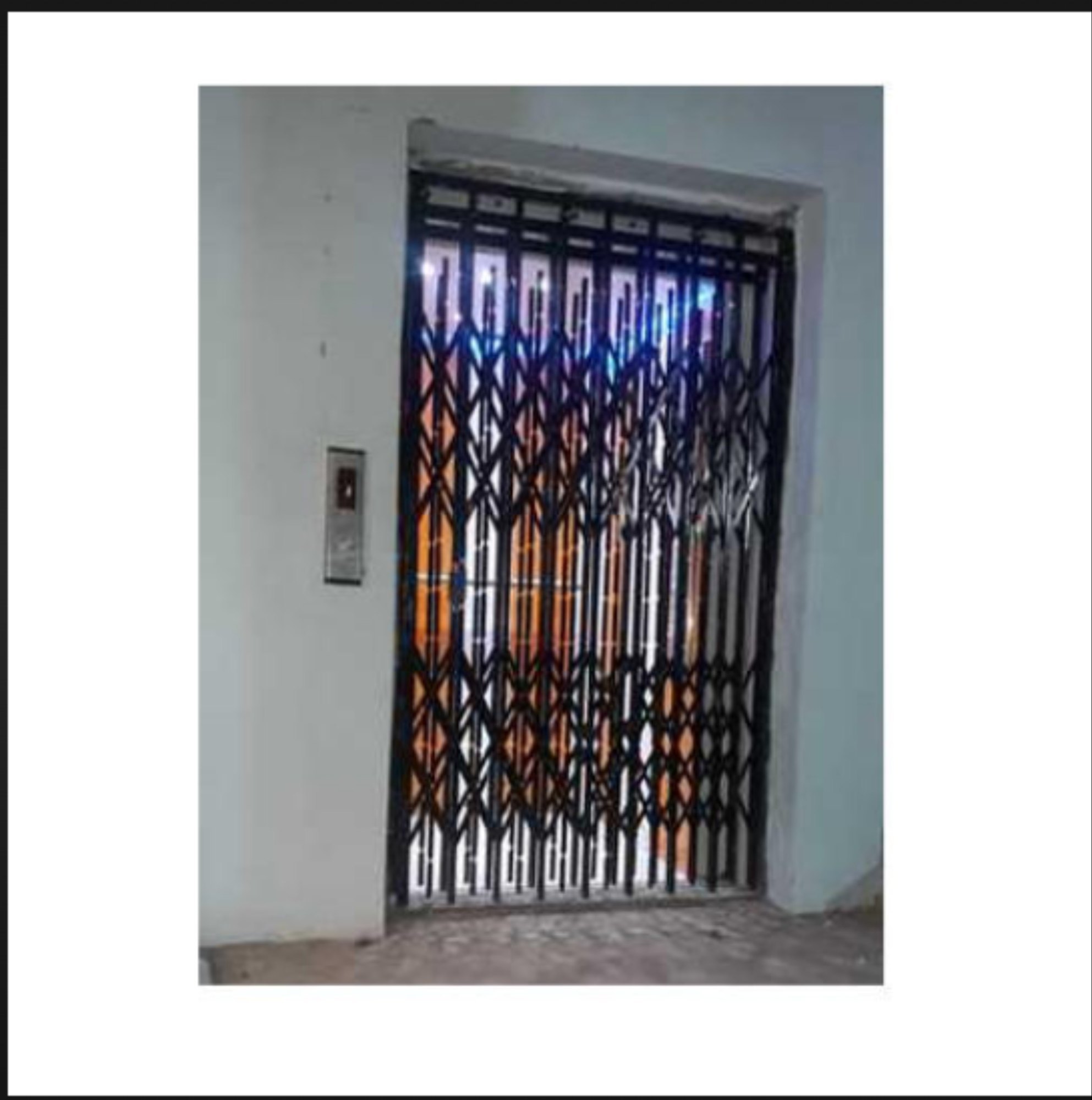Collapsible Door / Channel Gate - onetechelevators.com